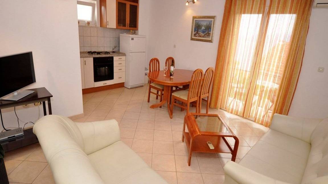 65 M² Ferienwohnung ∙ 2 Schlafzimmer ∙ 4 Gäste - Dugi Rat