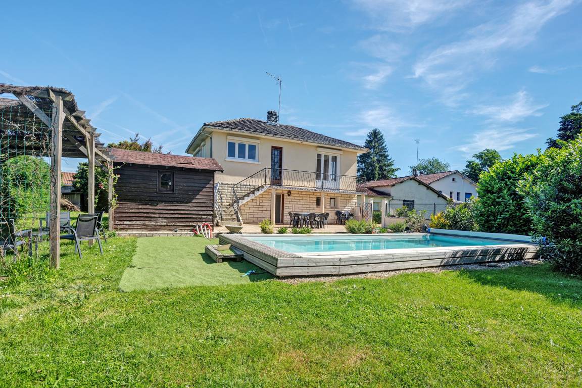 150 M² Ferienhaus ∙ 4 Schlafzimmer ∙ 9 Gäste - Dordogne