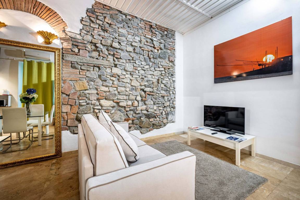 52 M² Apartment ∙ 1 Bedroom ∙ 4 Guests - Prato