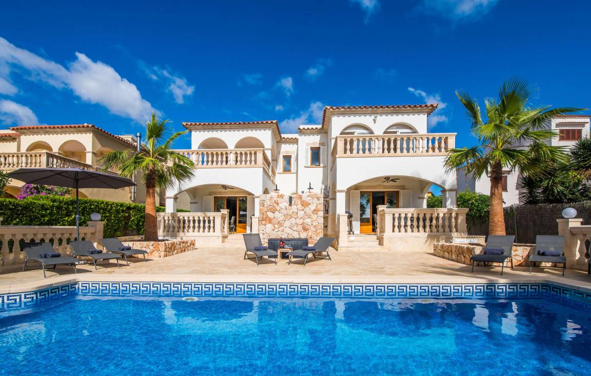 135 M² Casa ∙ 3 Habitaciones ∙ 5 Huéspedes - Cala Pi