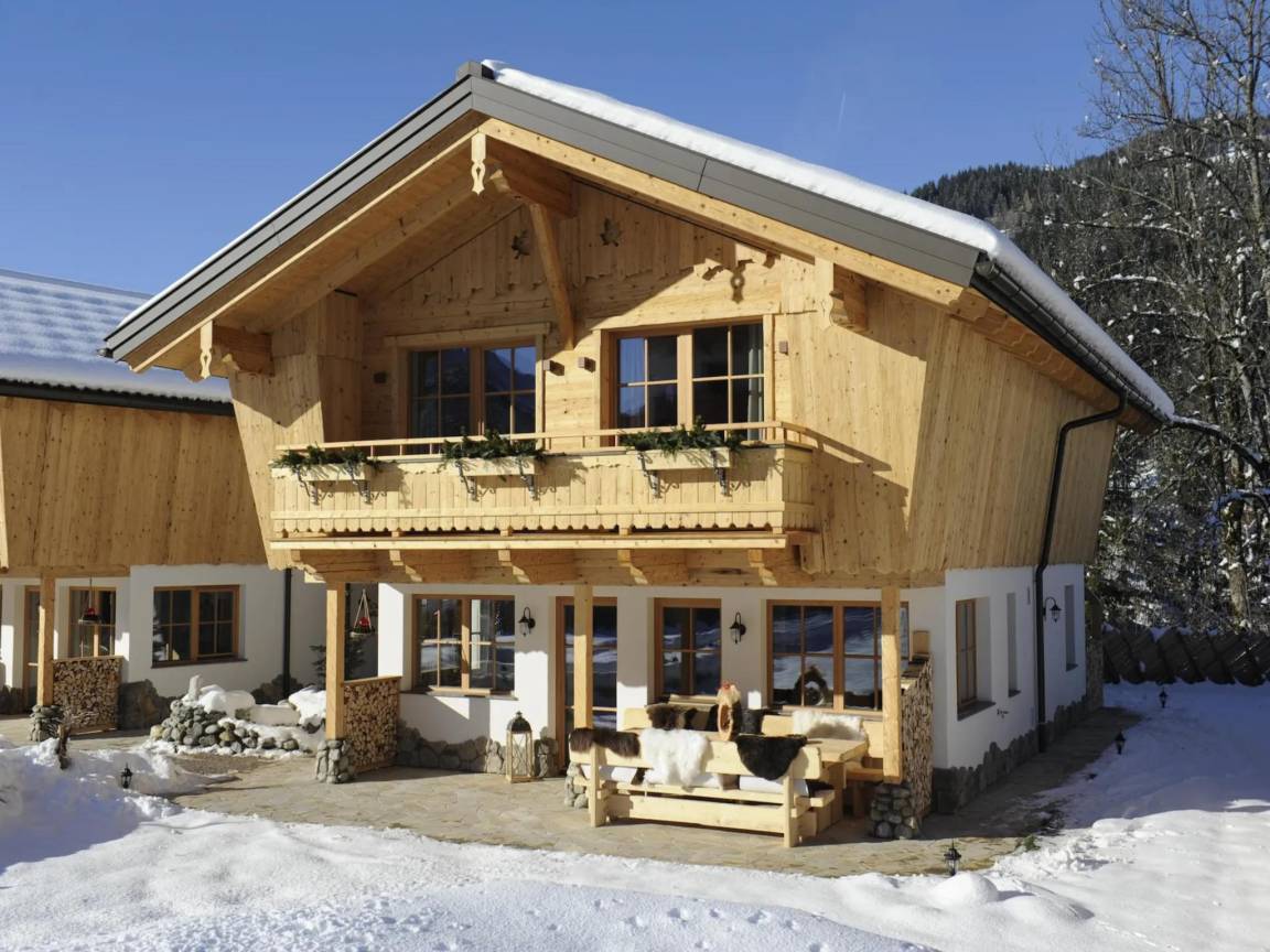 145 M² Chalet ∙ 3 Bedrooms ∙ 8 Guests - Wagrain
