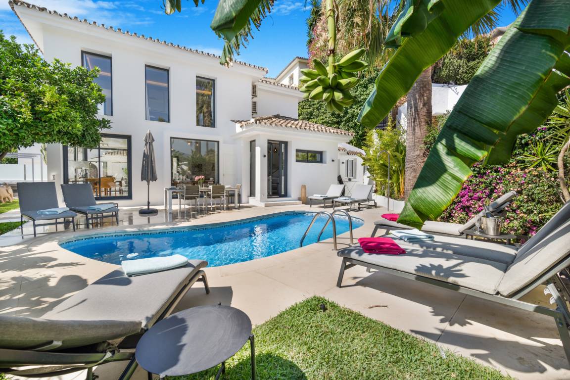 230 M² Villa ∙ 4 Schlafzimmer ∙ 8 Gäste - Puerto Banús