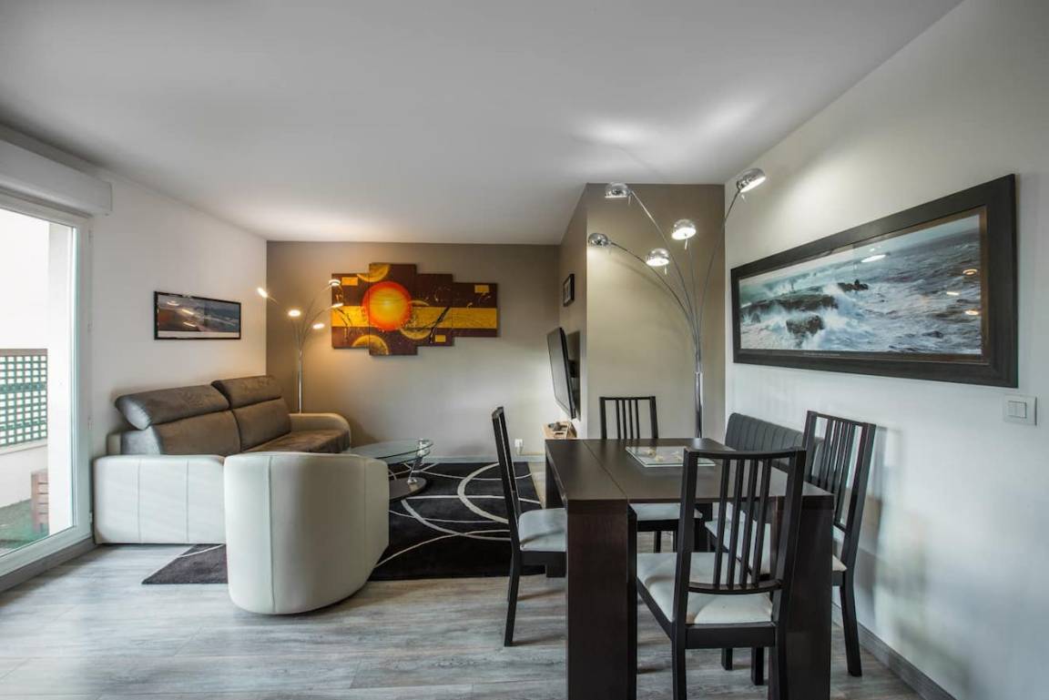 63 M² Appartement ∙ 2 Chambres ∙ 4 Personnes - Colombes