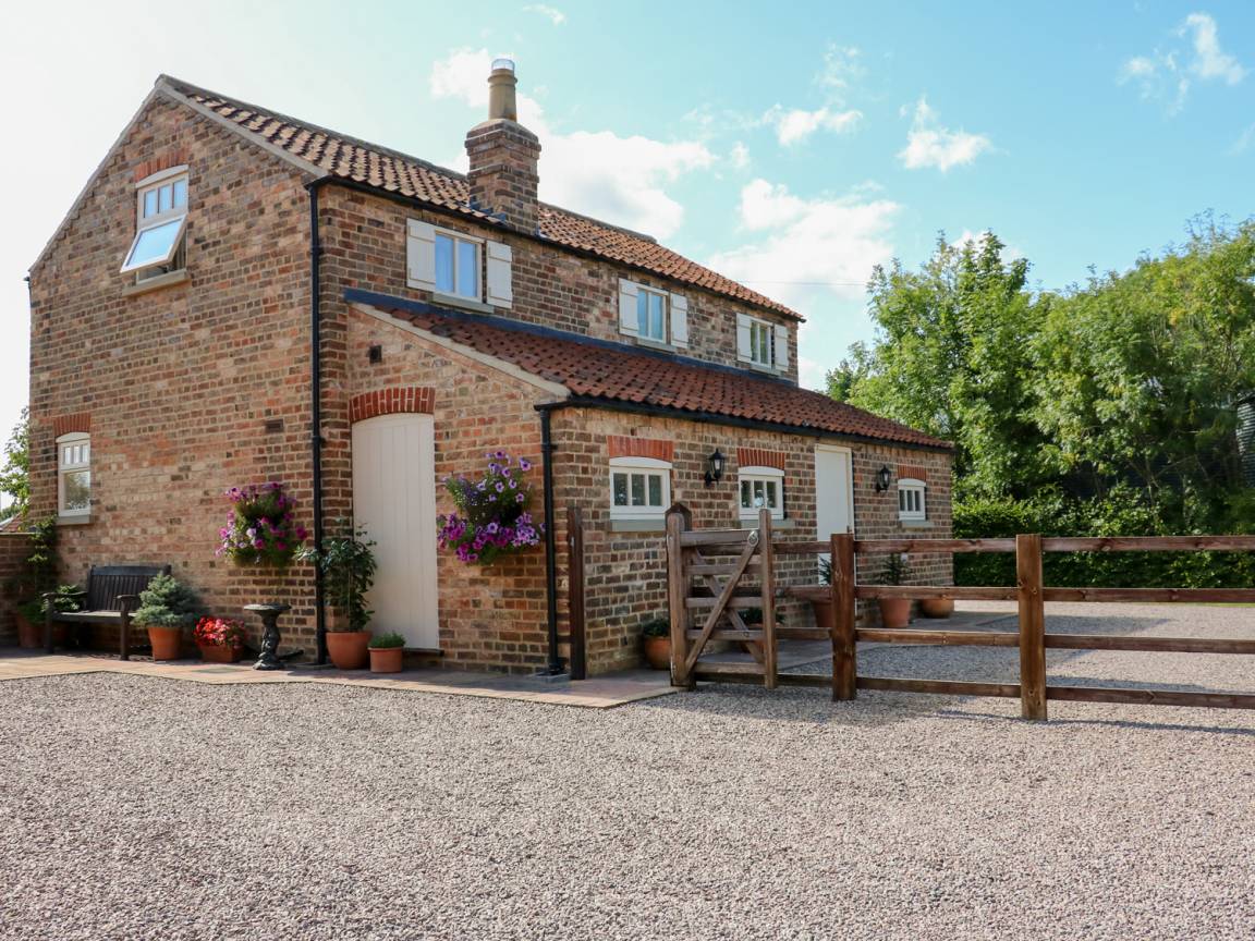 Cottage ∙ 2 Bedrooms ∙ 4 Guests - Lincolnshire