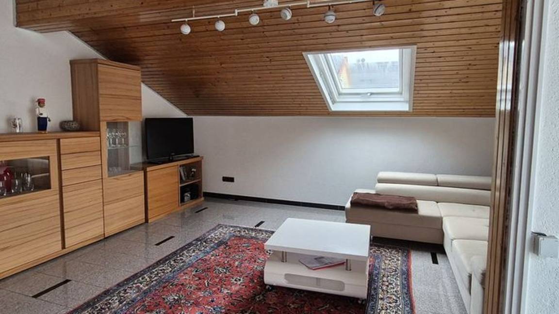 105 M² Apartment ∙ 3 Bedrooms ∙ 8 Guests - Heilbronn