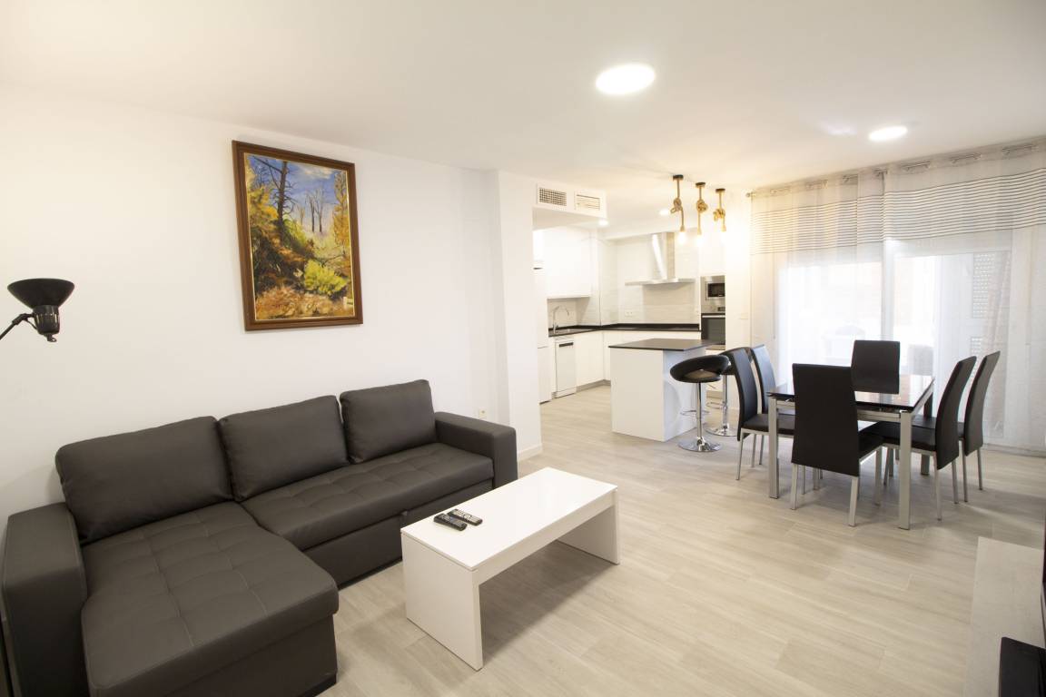 120 M² Apartamento ∙ 3 Habitaciones ∙ 8 Huéspedes - Granada, España