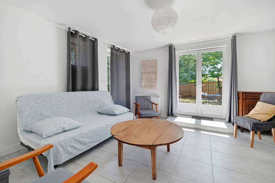 70 M² Landhaus ∙ 2 Schlafzimmer ∙ 6 Gäste - Nailloux