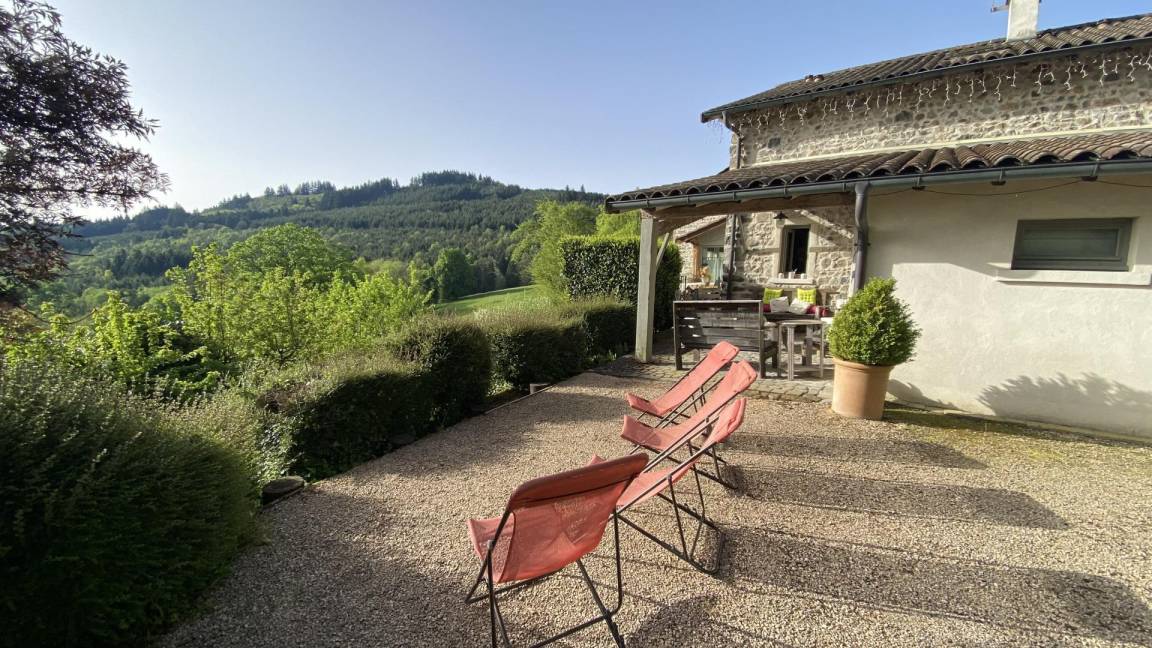 238 M² Gîte ∙ 4 Chambres ∙ 12 Personnes - Beaujolais