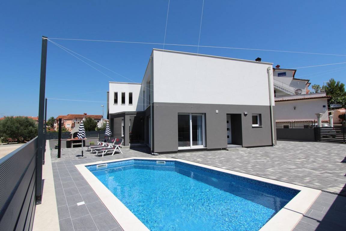 150 M² Ferienhaus ∙ 3 Schlafzimmer ∙ 5 Gäste - Rovinj