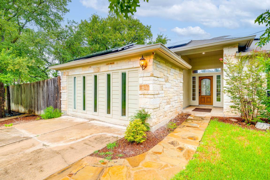 185 M² House ∙ 4 Bedrooms ∙ 15 Guests - Cedar Park, TX