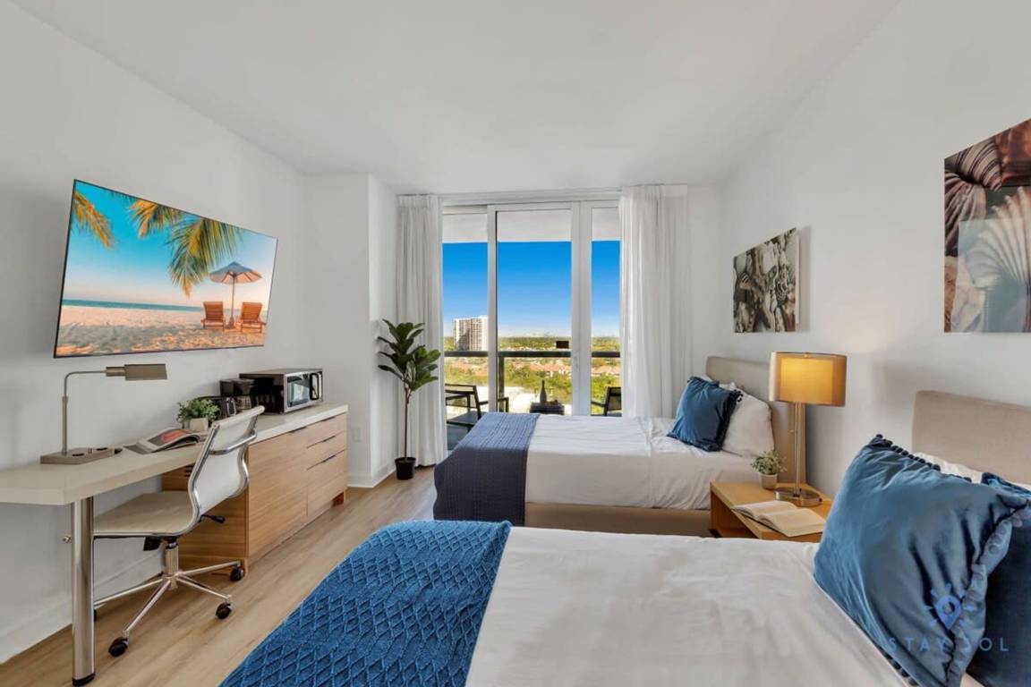 Apartment ∙ 4 Guests - Hallandale Beach, FL