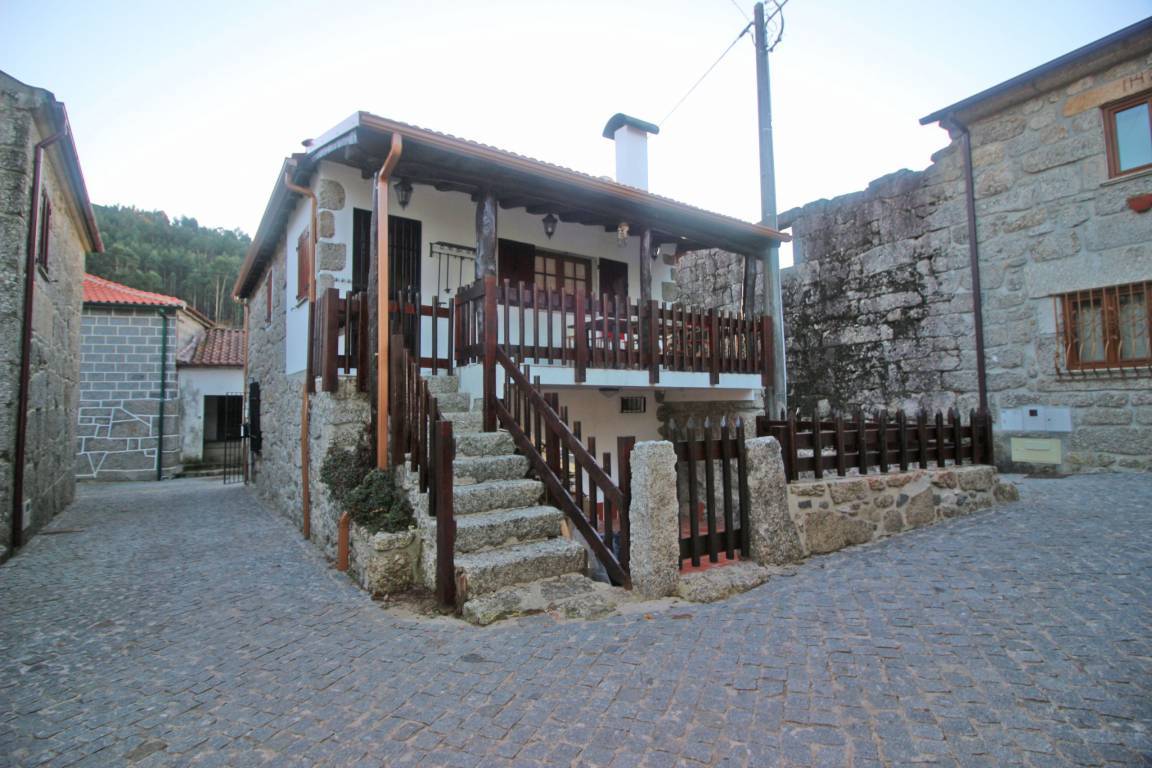 100 M² Casa Rural ∙ 2 Habitaciones ∙ 4 Huéspedes - Portugal