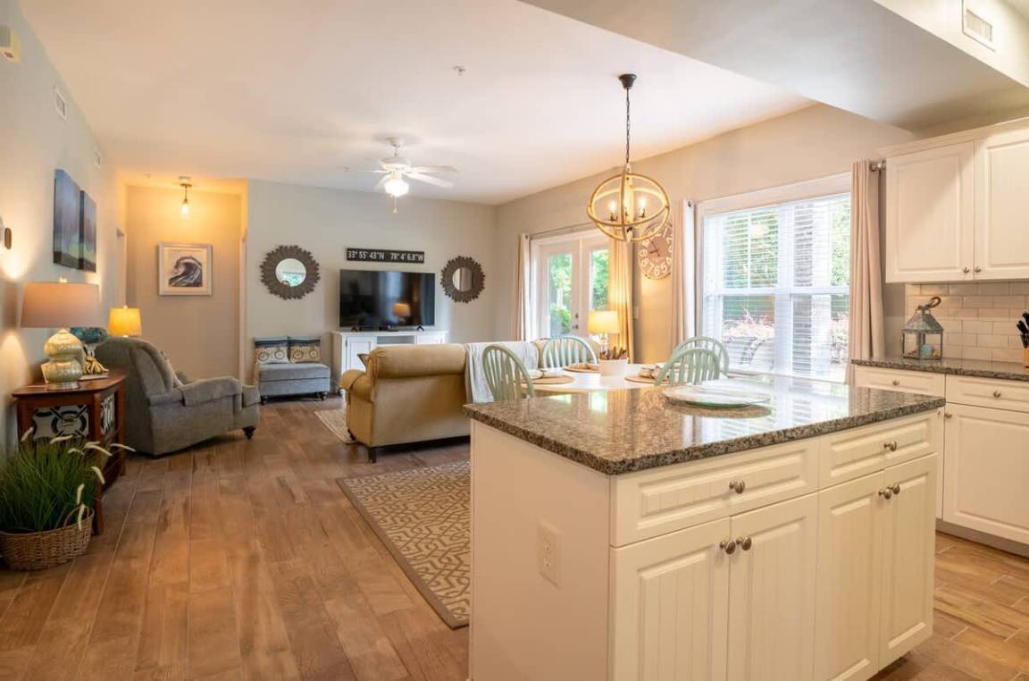 120 M² Apartment ∙ 3 Bedrooms ∙ 7 Guests - Oak Island, NC