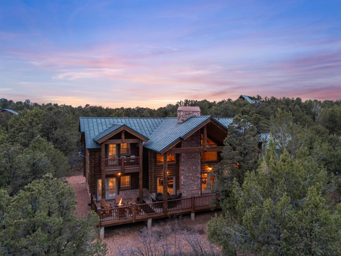 279 M² Cabin ∙ 4 Bedrooms ∙ 14 Guests - Zion National Park