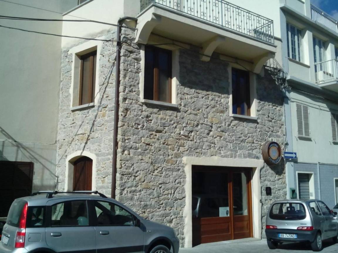 Appartamento ∙ 1 Camera Da Letto ∙ 5 Ospiti - Fonni