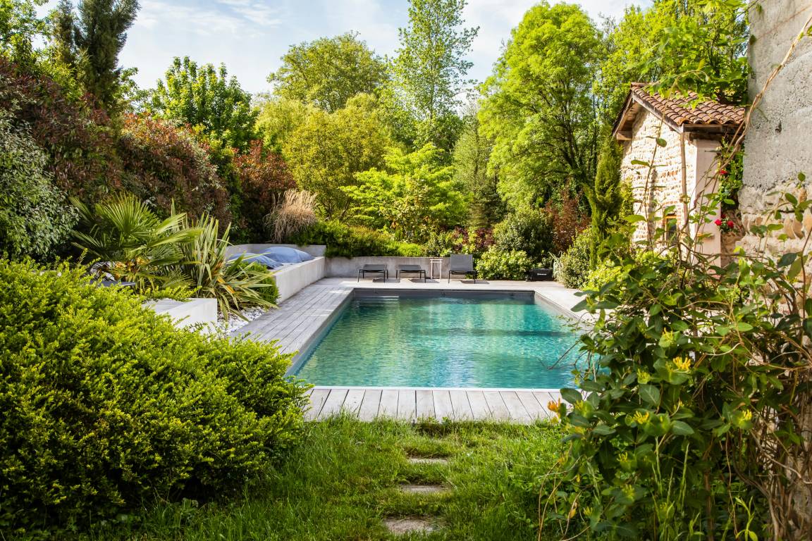 420 M² Maison De Vacances ∙ 5 Chambres ∙ 11 Personnes - Bourg-en-Bresse