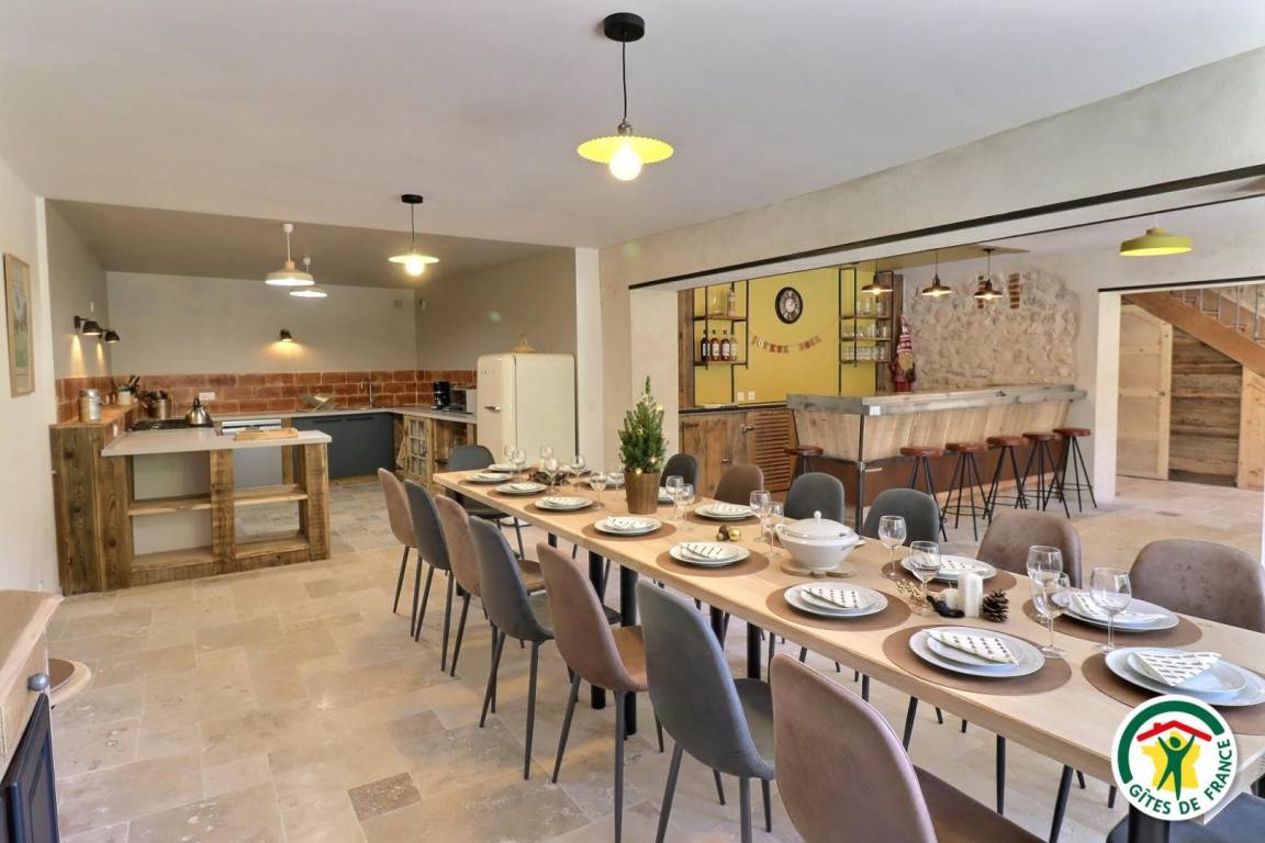 320 M² Gîte ∙ 6 Chambres ∙ 15 Personnes - Gresse-en-Vercors