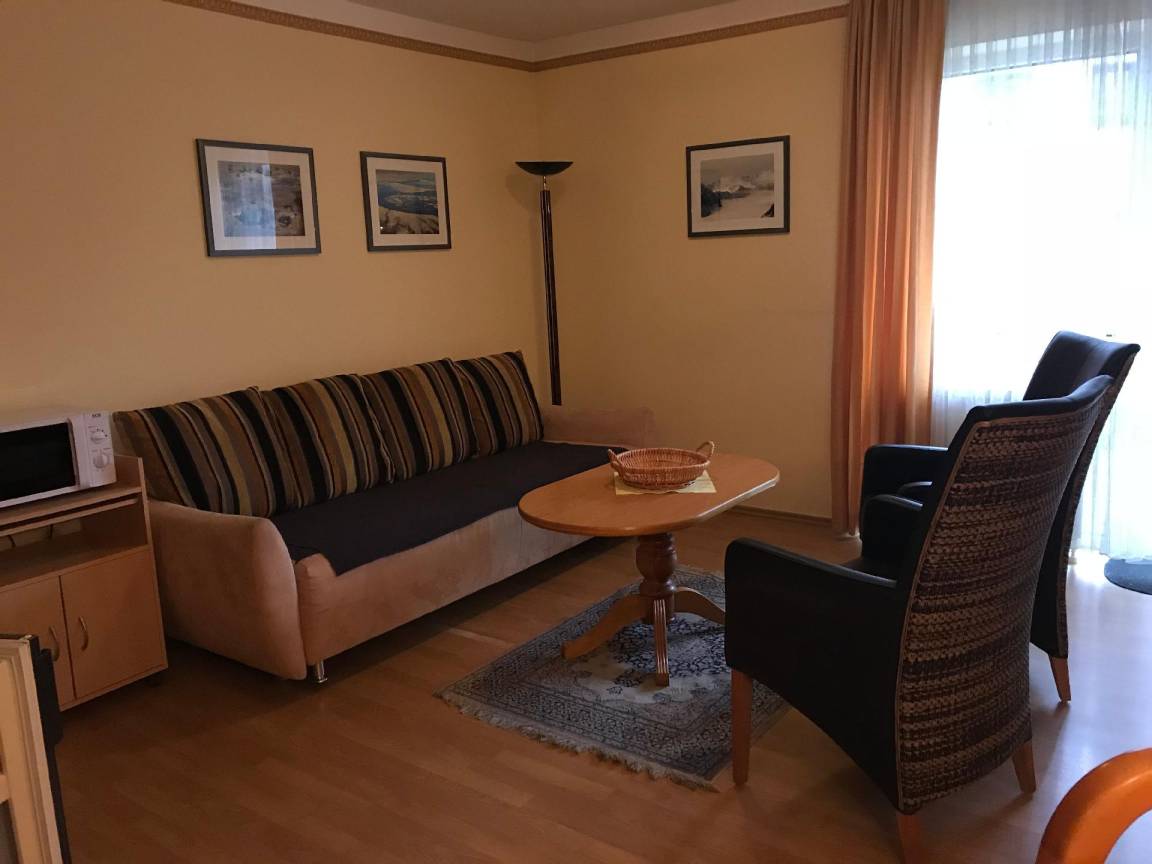43 M² Ferienwohnung ∙ 1 Schlafzimmer ∙ 2 Gäste - Bad Kötzting