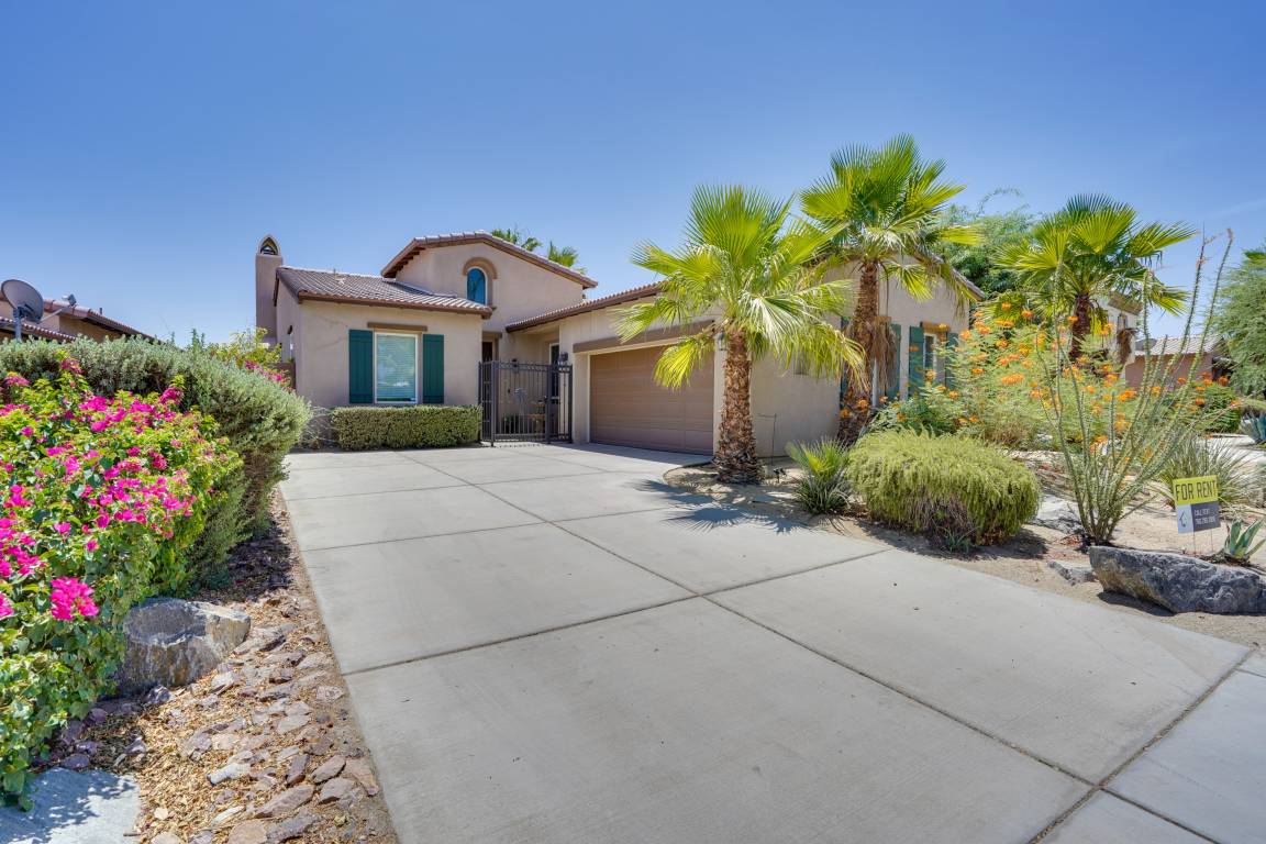 167 M² House ∙ 3 Bedrooms ∙ 6 Guests - Palm Desert, CA