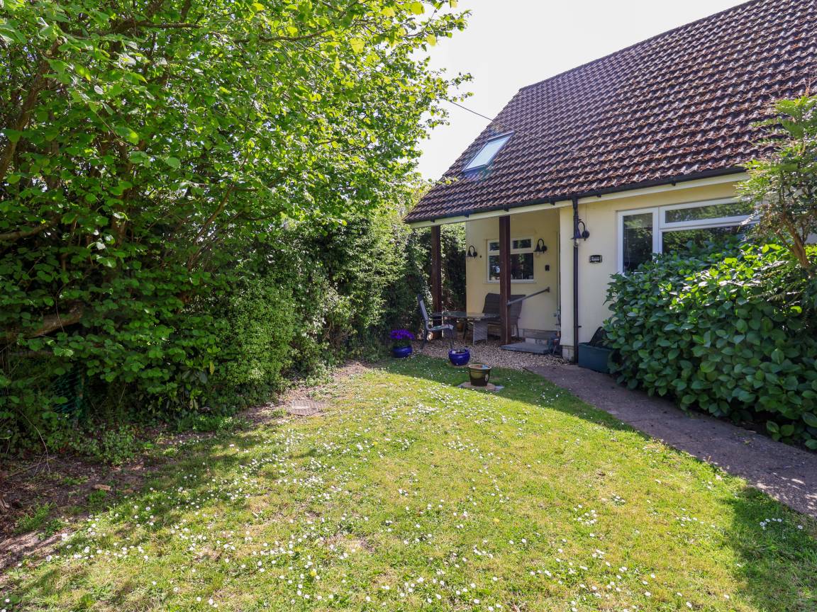 Cottage ∙ 2 Bedrooms ∙ 3 Guests - Lyme Regis