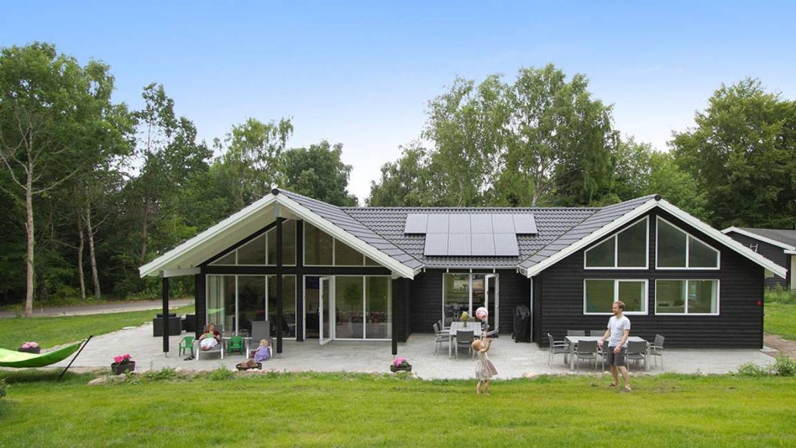 198 M² House ∙ 5 Bedrooms ∙ 14 Guests - Höganäs