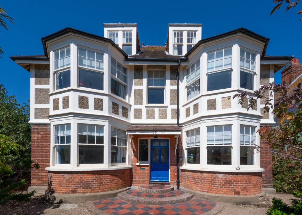 Cottage ∙ 6 Bedrooms ∙ 13 Guests - Southwold