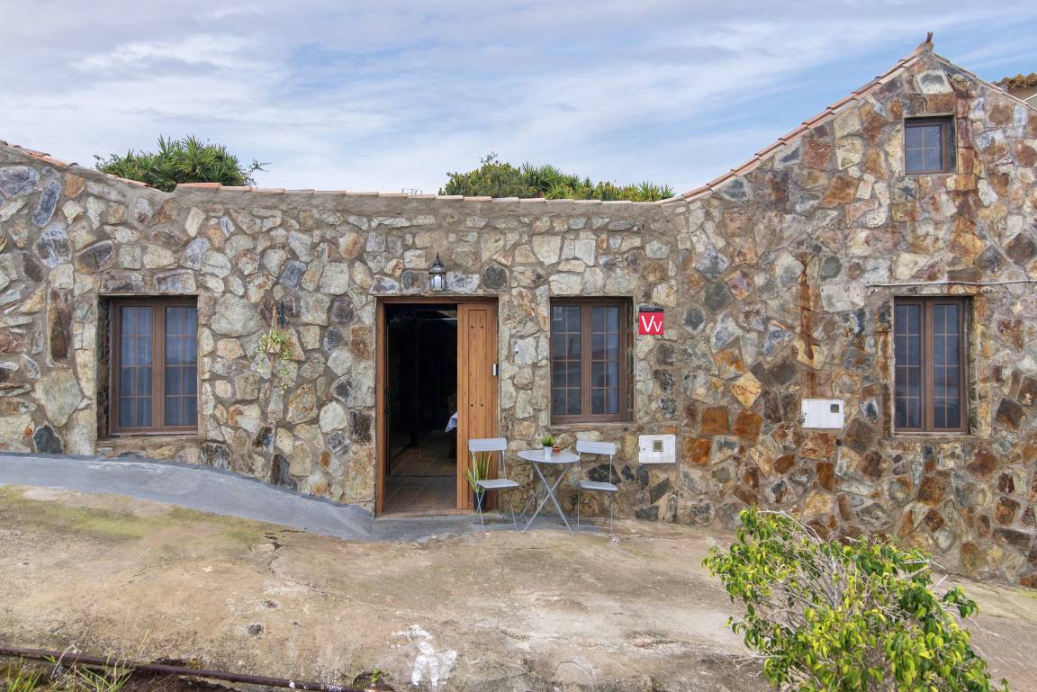 200 M² House ∙ 2 Bedrooms ∙ 5 Guests - Firgas