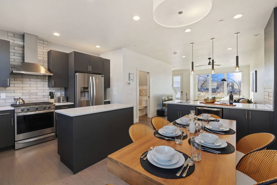 157 M² House ∙ 3 Bedrooms ∙ 6 Guests - Fort Collins, CO
