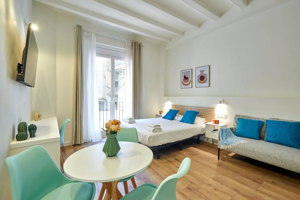 30 M² Apartment ∙ 2 Guests - Barcelona