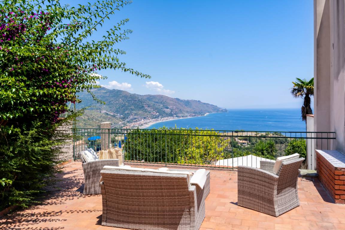 100 M² Casa ∙ 2 Habitaciones ∙ 6 Huéspedes - Taormina