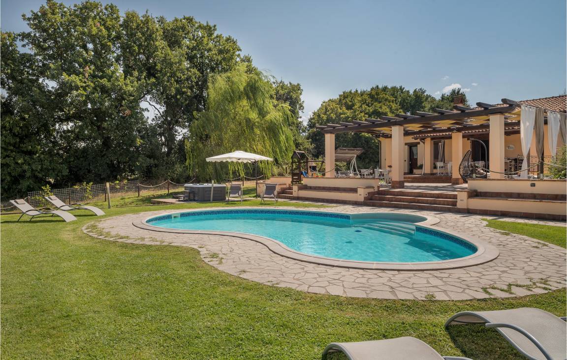 160 M² Ferienhaus ∙ 5 Schlafzimmer ∙ 15 Gäste - Capodimonte