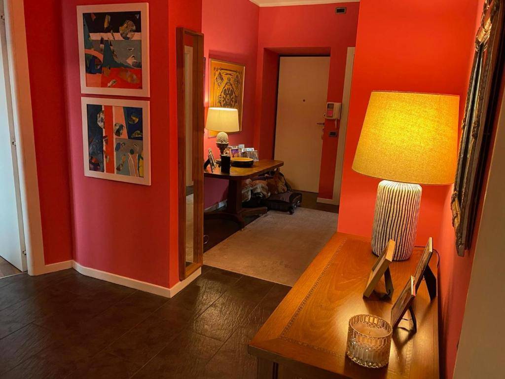 120 M² Ferienwohnung ∙ 1 Schlafzimmer ∙ 4 Gäste - Biella