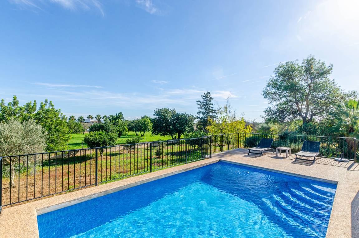 150 M² Villa ∙ 3 Habitaciones ∙ 5 Huéspedes - Alaró