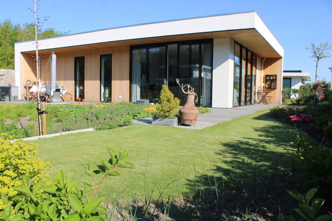 Bungalow ∙ 2 Habitaciones ∙ 4 Huéspedes - Zeewolde