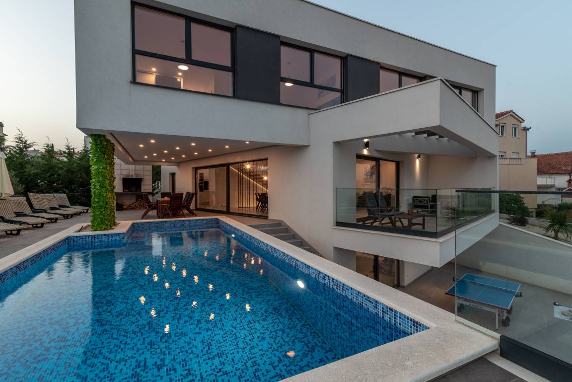 250 M² House ∙ 5 Bedrooms ∙ 10 Guests - Trogir