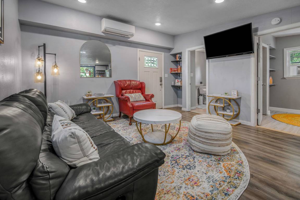 69 M² House ∙ 2 Bedrooms ∙ 8 Guests - Tunis, USA