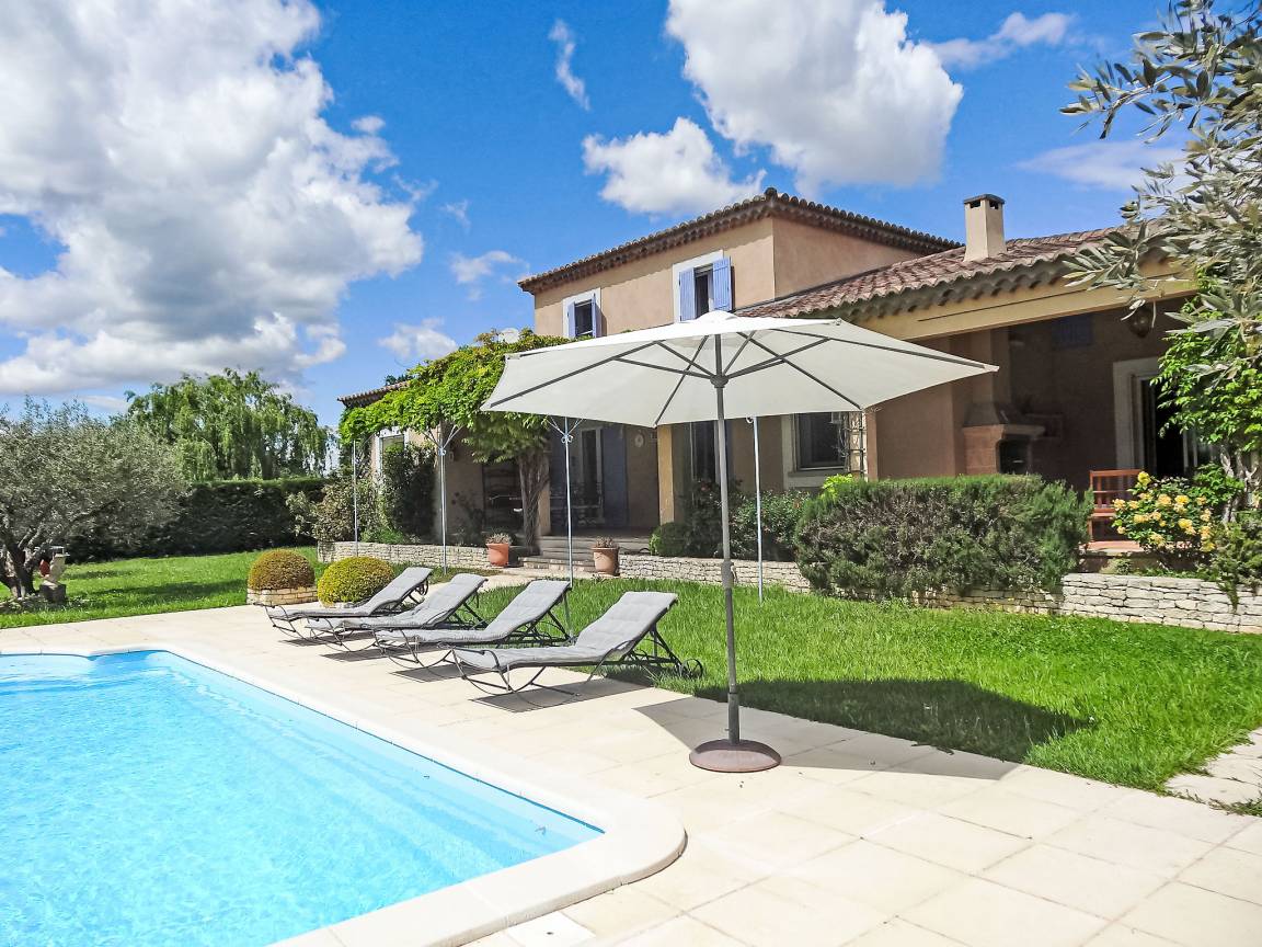 255 M² Maison De Vacances ∙ 6 Chambres ∙ 12 Personnes - Le Thor