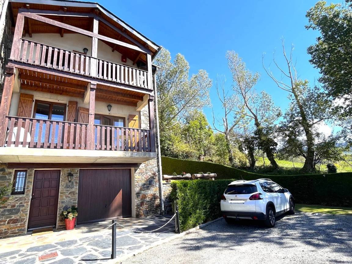 90 M² House ∙ 3 Bedrooms ∙ 6 Guests - Puigcerdà