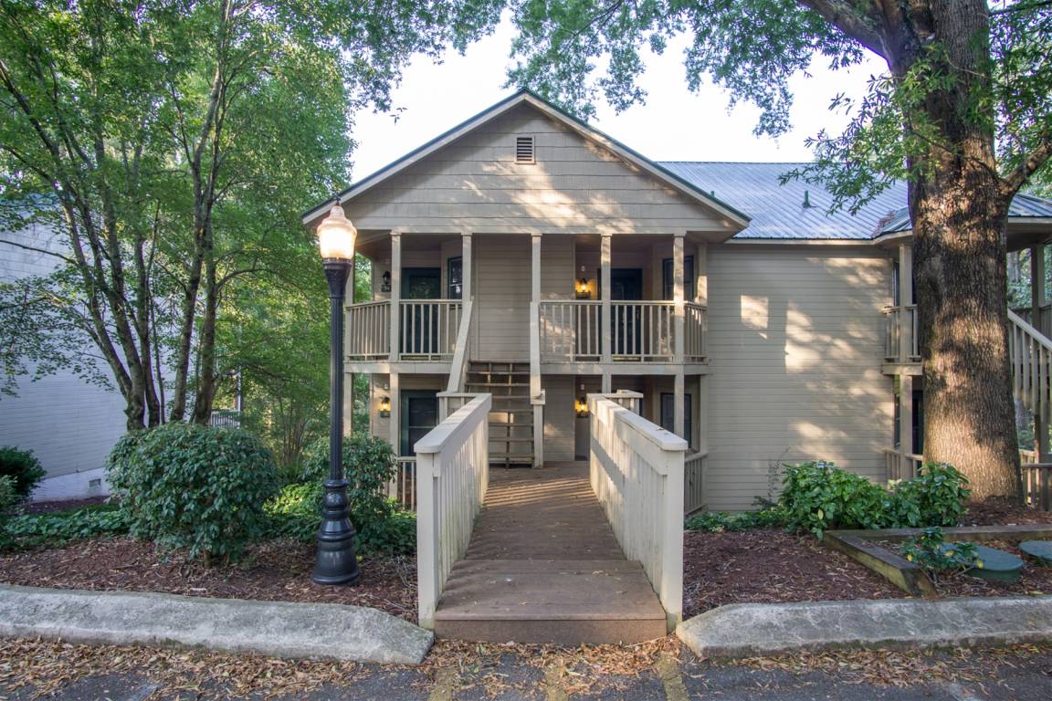 44 M² Studio Flat ∙ 1 Bedroom ∙ 4 Guests - Chimney Rock, NC