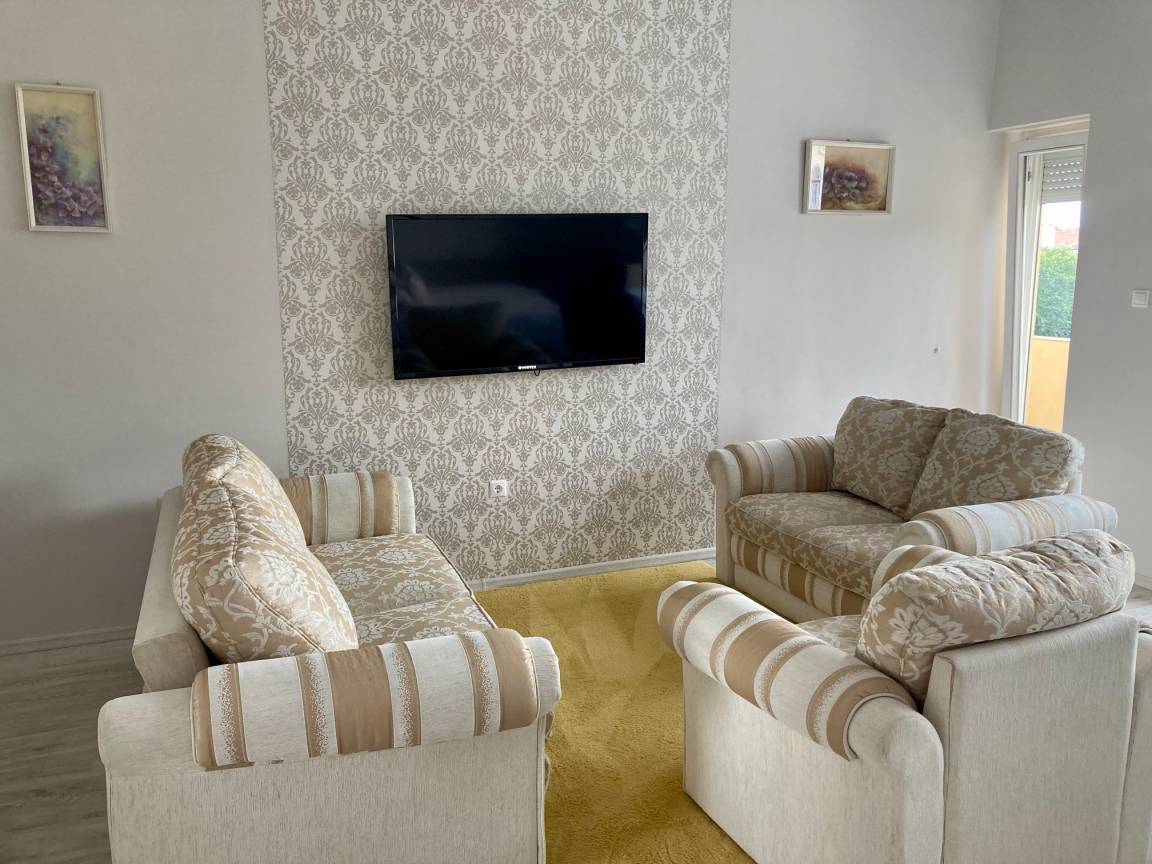 120 M² Apartamento ∙ 2 Habitaciones ∙ 7 Huéspedes - Debrecen