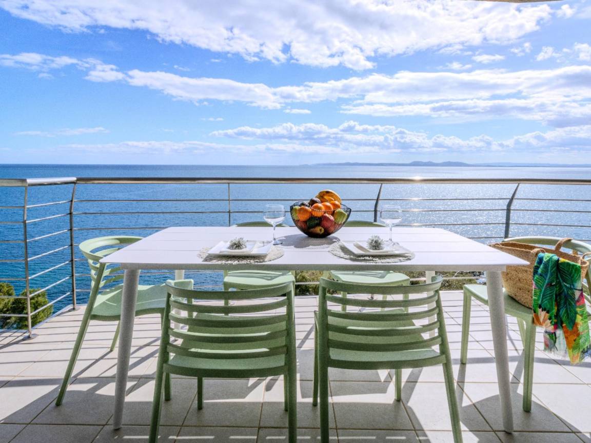 155 M² Apartment ∙ 3 Bedrooms ∙ 6 Guests - Cadaqués