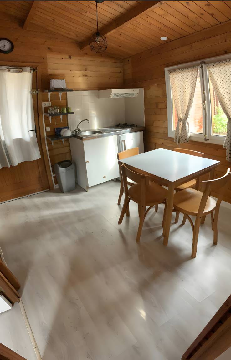 25 M² Caravan ∙ 2 Bedrooms ∙ 4 Guests - Gers