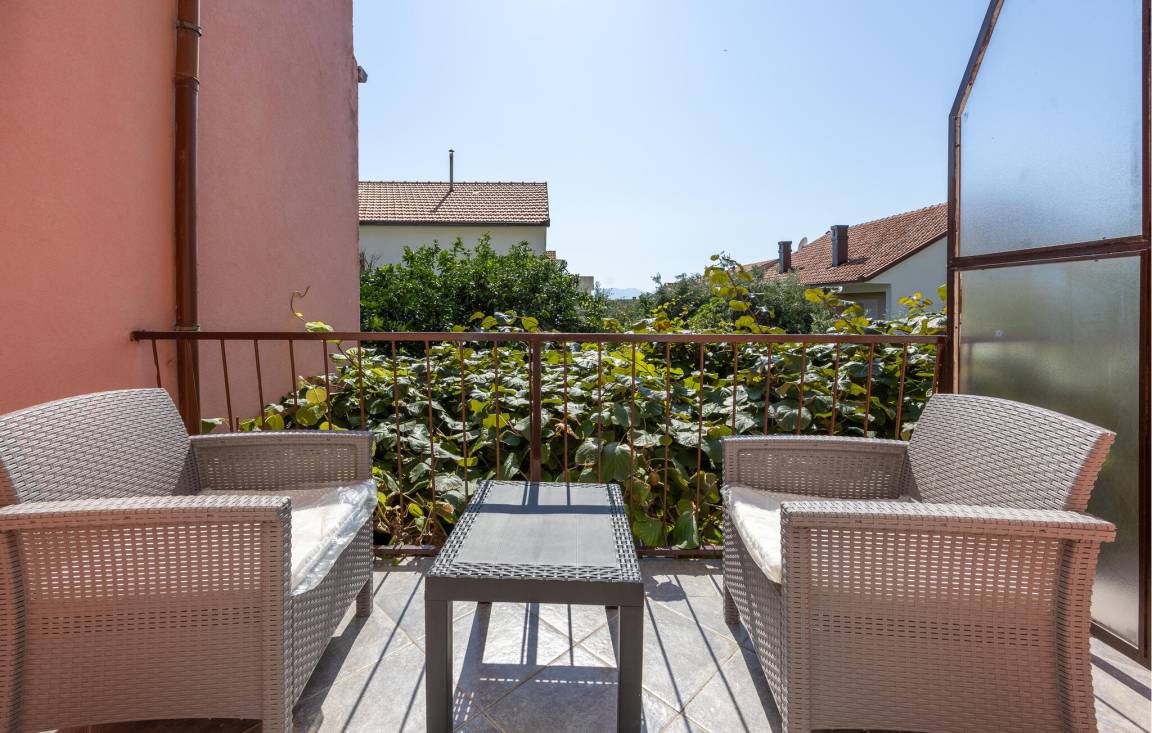 55 M² Ferienwohnung ∙ 2 Schlafzimmer ∙ 5 Gäste - Drvenik