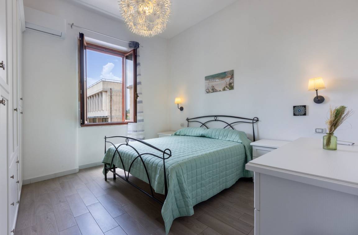 60 M² Apartment ∙ 2 Bedrooms ∙ 4 Guests - Cagliari