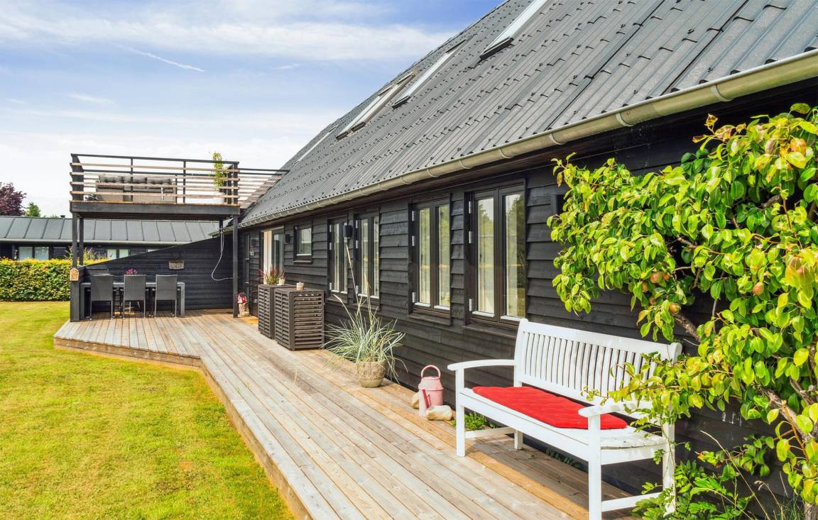 200 M² Ferienhaus ∙ 3 Schlafzimmer ∙ 6 Gäste - Juelsminde