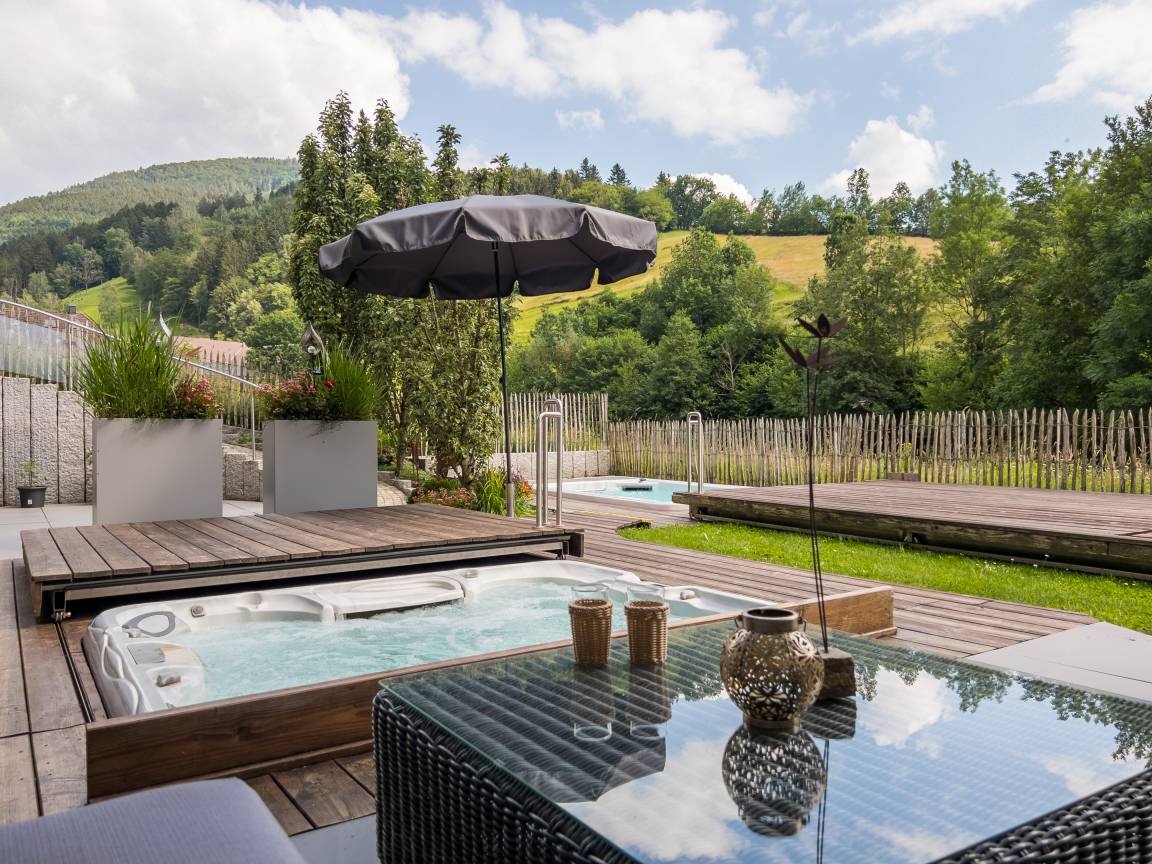 83 M² Appartement ∙ 2 Chambres ∙ 4 Personnes - Forêt-Noire