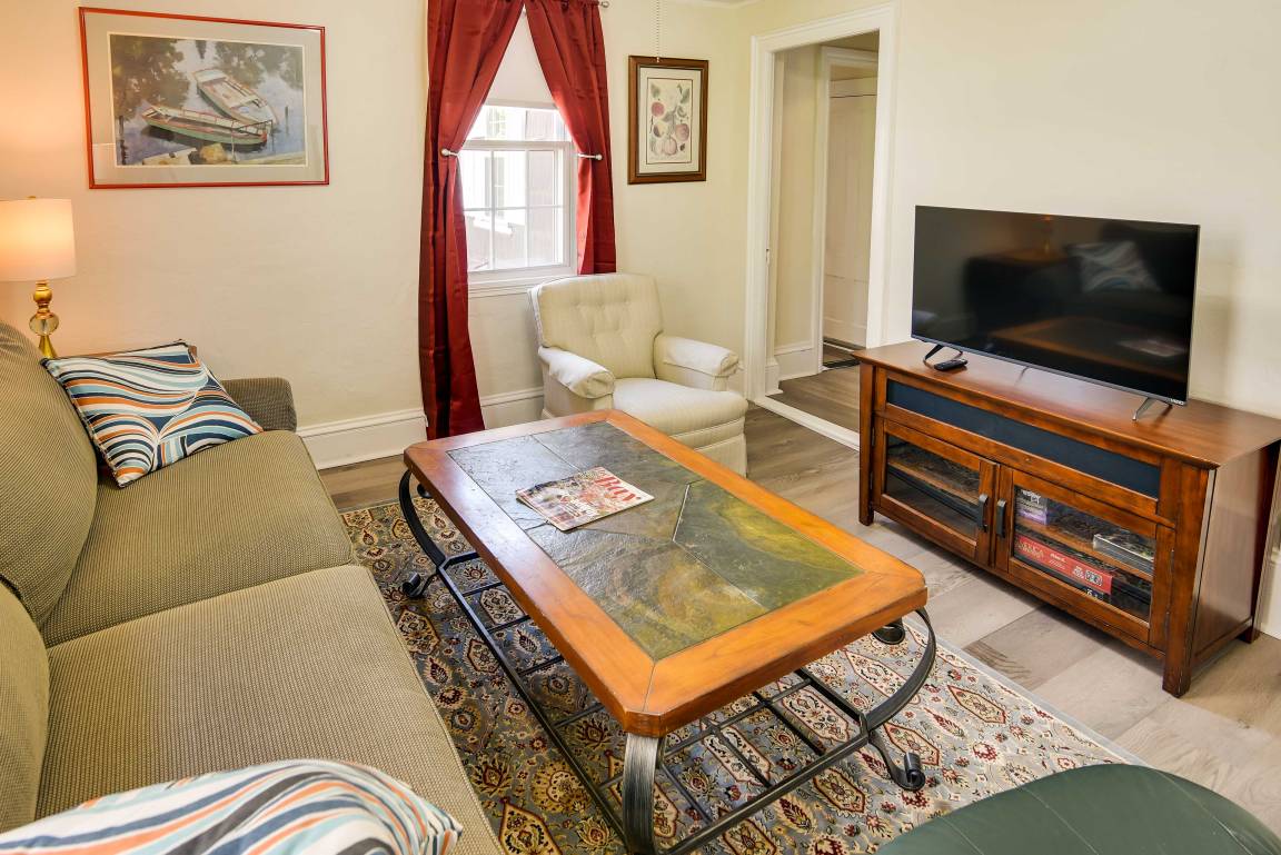 139 M² Apartment ∙ 3 Bedrooms ∙ 6 Guests - Providence, RI