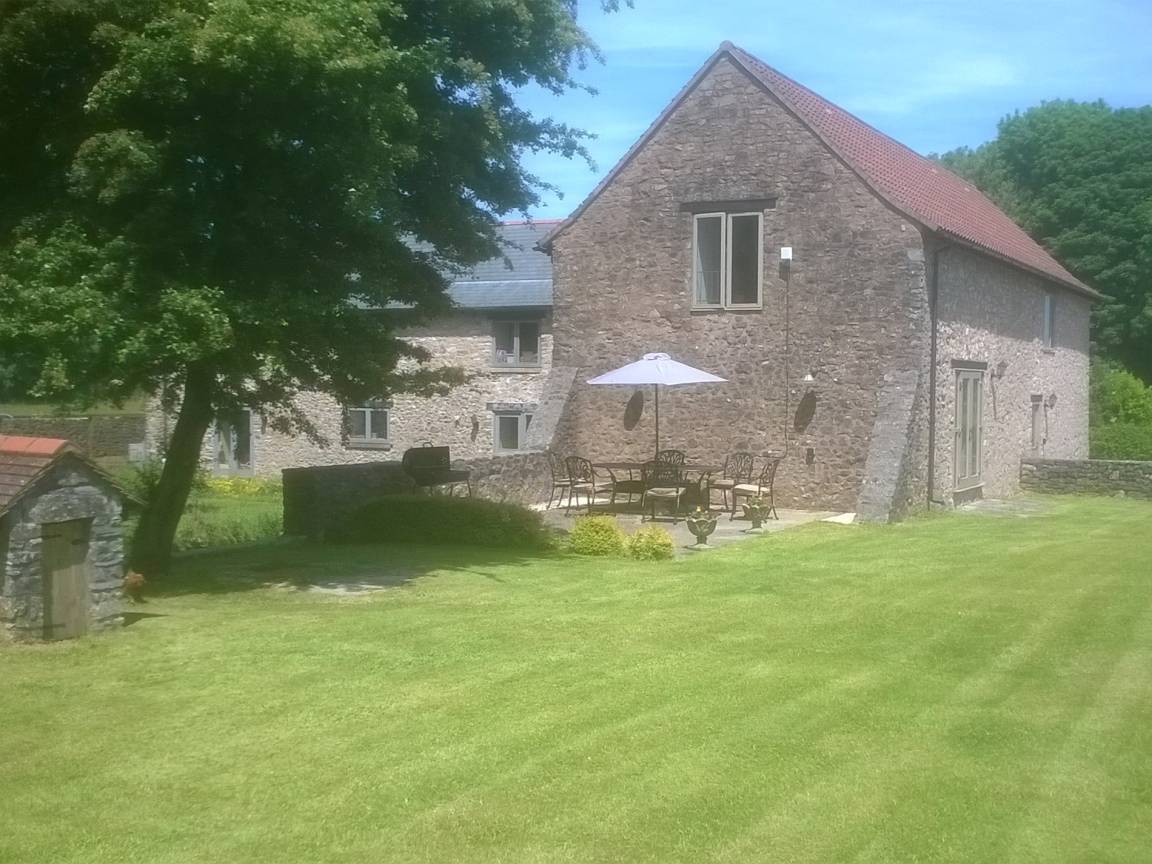 Cottage ∙ 3 Bedrooms ∙ 6 Guests - Shepton Mallet