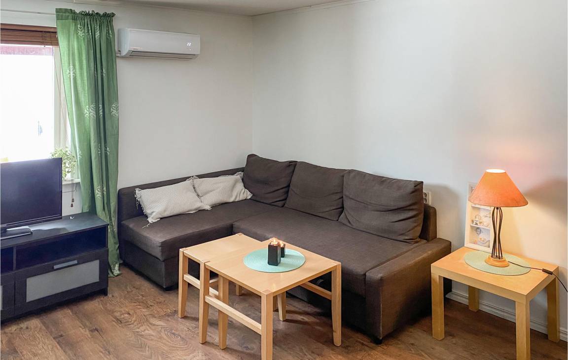 55 M² Lägenhet ∙ 1 Sovrum ∙ 4 Gäster - Boxholm