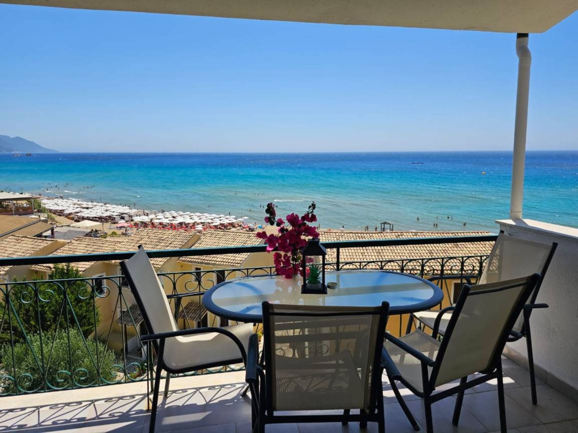 40 M² Apartment ∙ 2 Bedrooms ∙ 4 Guests - Corfu